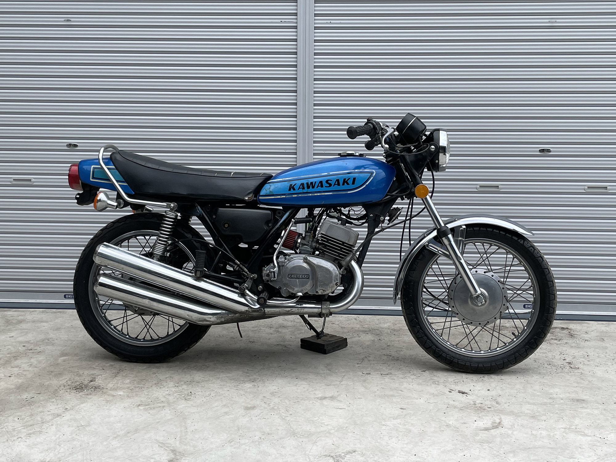 DIRECTION FLY MOTOECYCLE 【1974 KAWASAKI 250SS S1B ビンテージバイク 輸入新規 在庫 逆輸入 カワサキ バイク 旧車 神奈川県 大和市